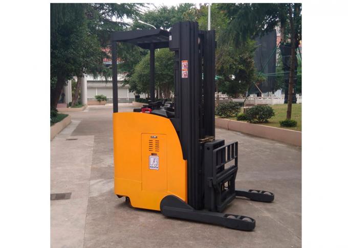 9M Lift Height Narrow Aisle Warehouse Forklift Truck With Capacity 2000kg